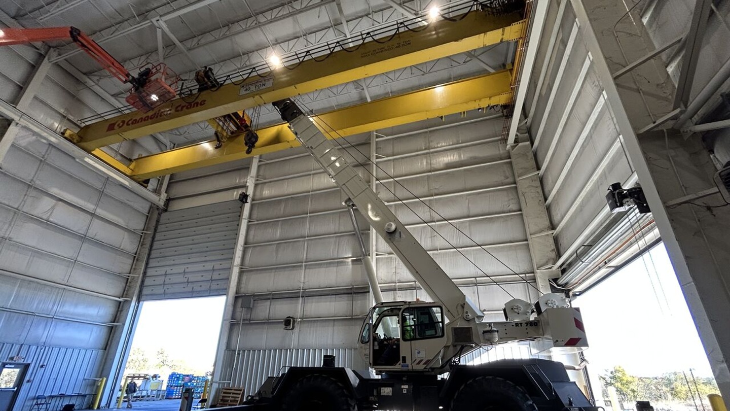 Tri State Rigging removes overhead crane for client in Glasgow